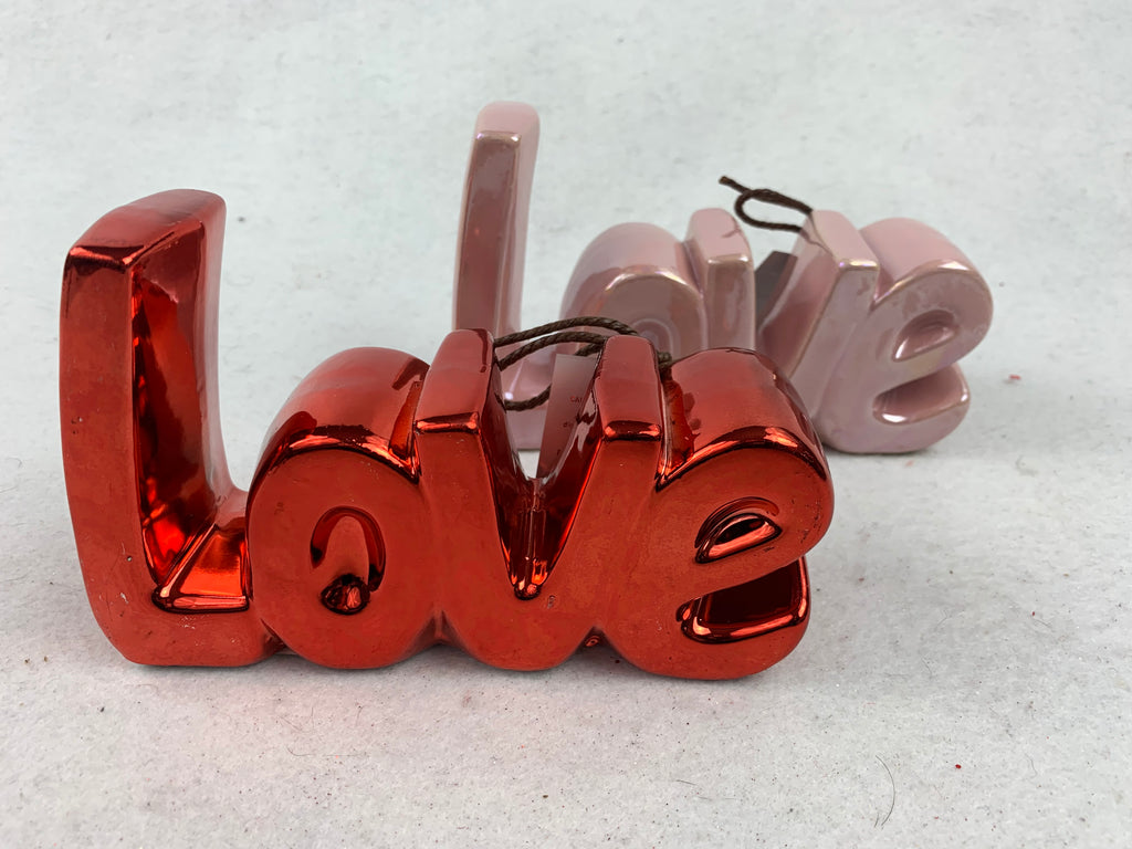 Valentine Pink or Red Iridescent Scented Ceramic Love Display – CrazeAbout